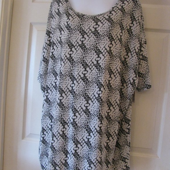 LuLaRoe | Tops | 25 Lularoe Irma Tunic Xl Nwt 36 Gray Black Print High ...